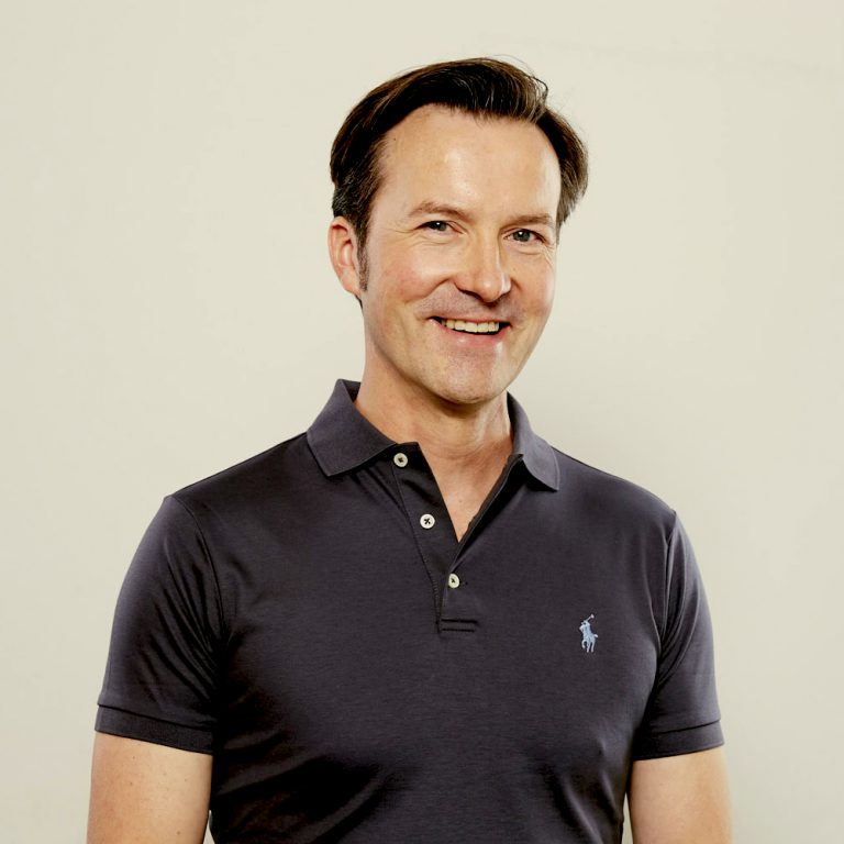 Dr. Frank Tölge | Zahnarzt in Neufahrn - Dr. Ortel und Dr. Tölge